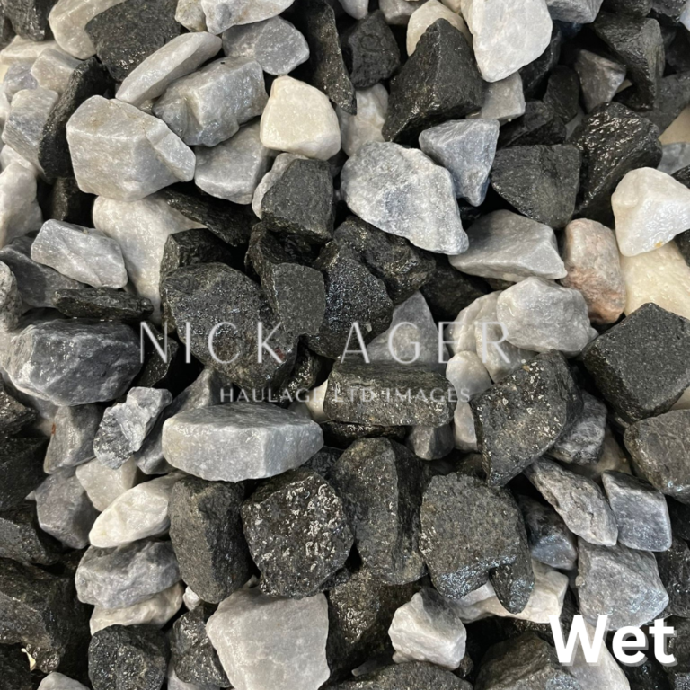 Black Ice 14-20mm Bulk Bag – Haulage, Aggregate and Landscaping supplies