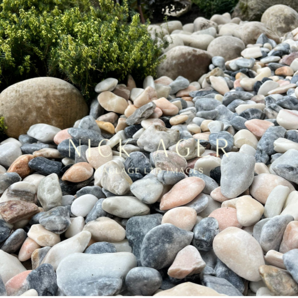 Flamingo Pebbles 20-50mm Pallet – 45 x 20kg – Nick Ager Haulage Ltd