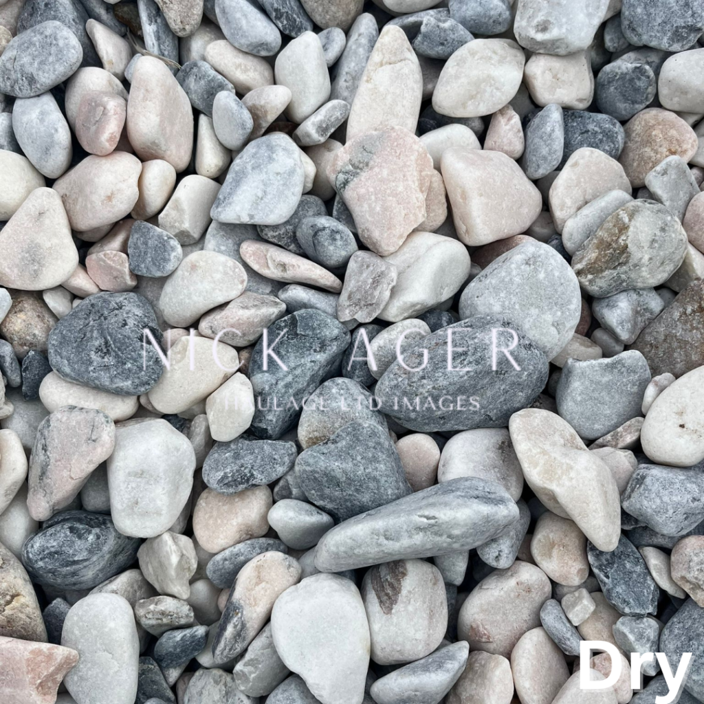Flamingo Pebbles 20-50mm 20kg – Haulage, Aggregate and Landscaping supplies